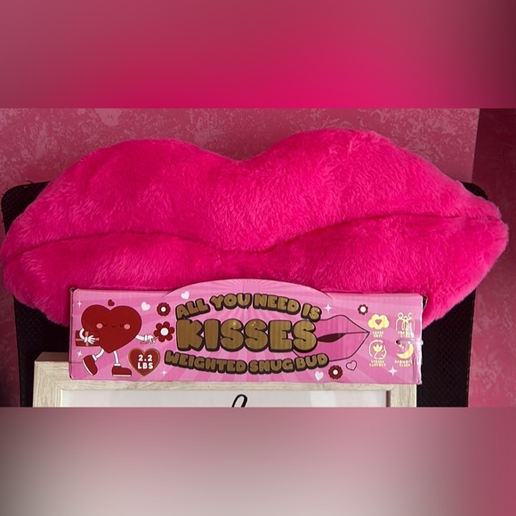 Pink Sky | Accessories | Kisses Weighted Snug Bud Pillow Hot Pink Lips ...